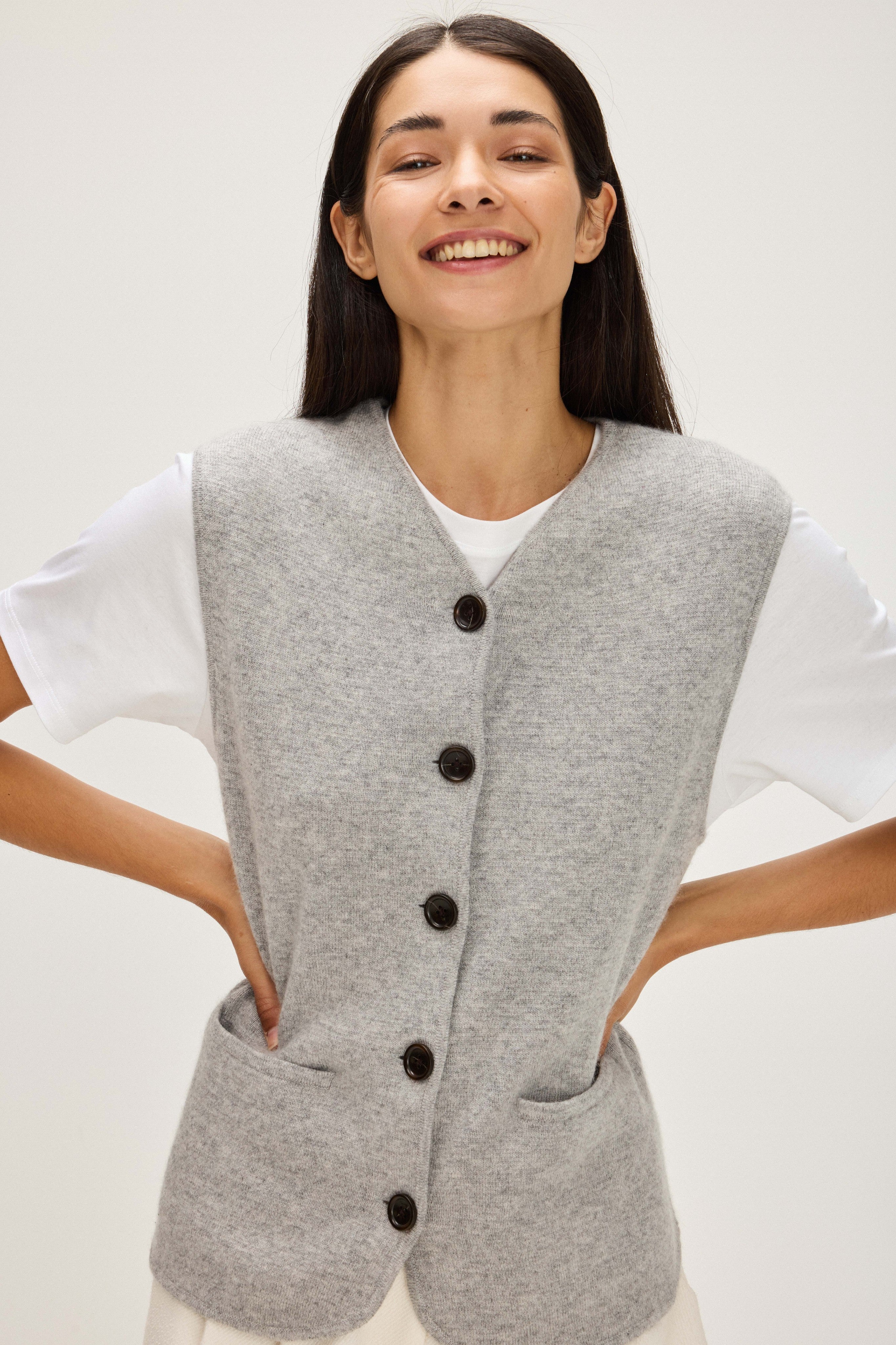 V-neck Cardigan Vest - Cardigans - Light Grey – Davida Cashmere